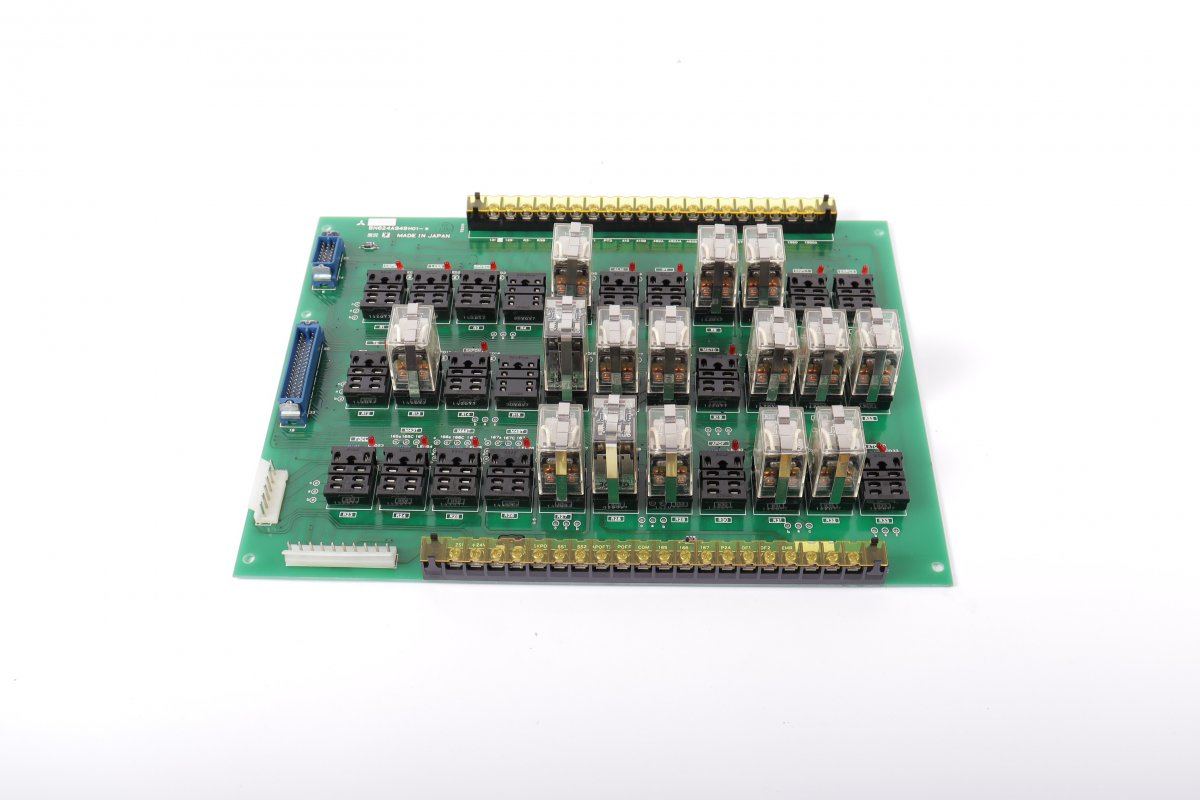 Mitsubishi Relaisplatine Relais Platine RC222A BN624A949H01 #used, € 138,00